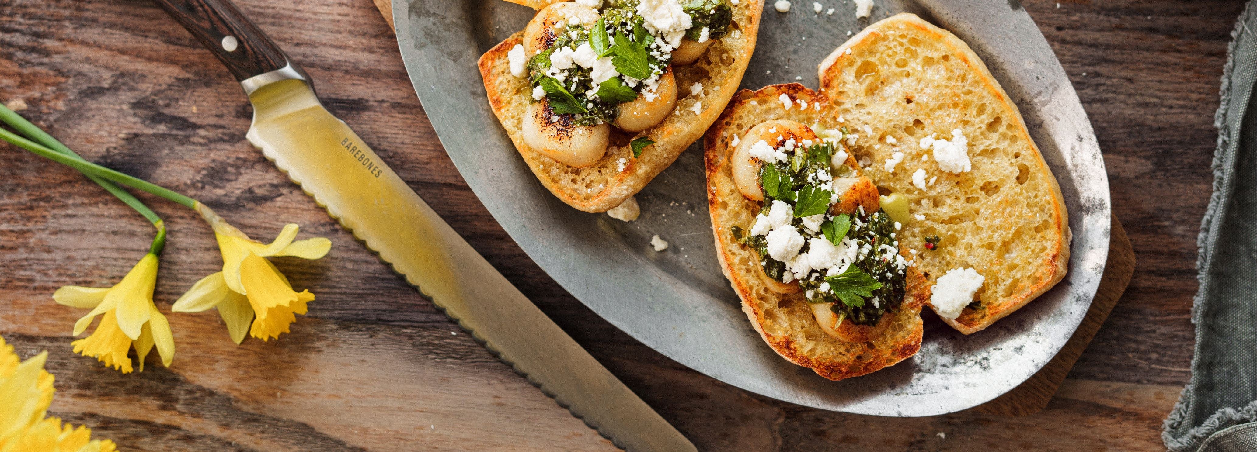 Scallop Po’boy With Lemon Pesto and Feta – Barebones