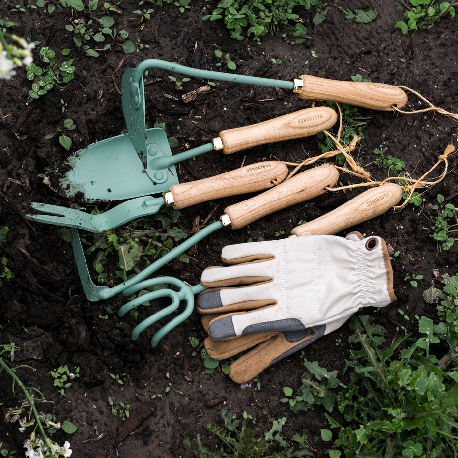 Barebones Dandelion Weeding Fork